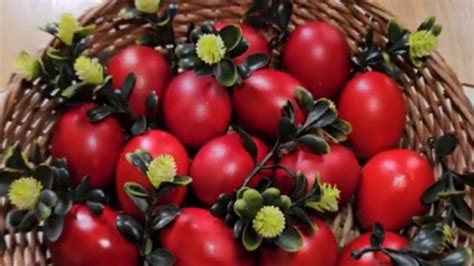 Vezët E Kuqe Të Pashkëve Tradita E Besimtarëve Ortodoksë Të Enjten