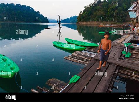 Early Morning At Chiew Lan Raft House On Cheow En Lake In The Khao Sok