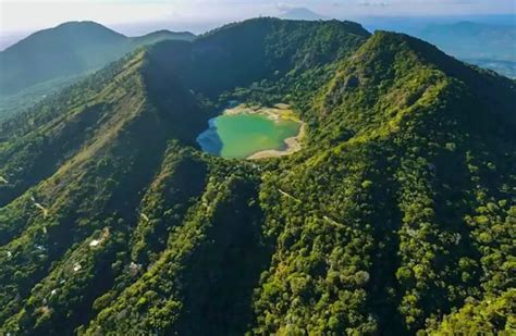 Tecapa Volcano In El Salvador The Emerald Lagoon Hiking Nature