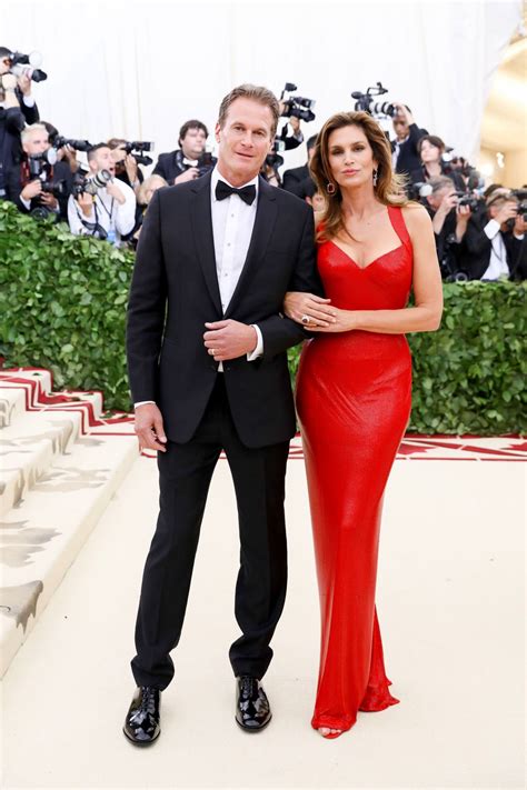 Cindy Crawford Met Gala 2018 • Celebmafia