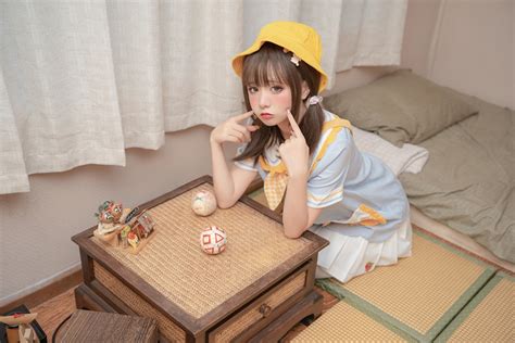 Nekokoyoshi 爆机少女喵小吉 Kindergartener