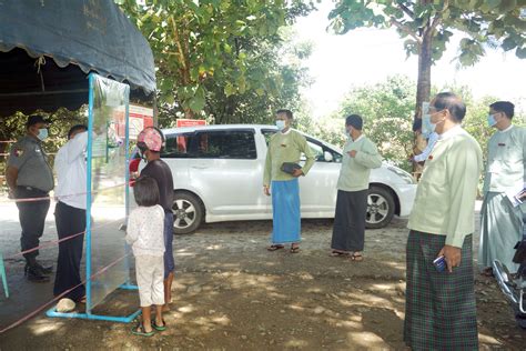 နတ်မောက်မြို့နယ်စည်ပင်သာယာရေးမြို့မဈေးကြီးအတွင်း ကိုဗစ် ၁၉ အသိပညာပေး