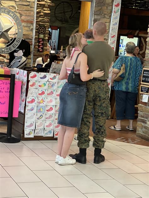 Got Orders To 31st Clb In Oki Rusmc