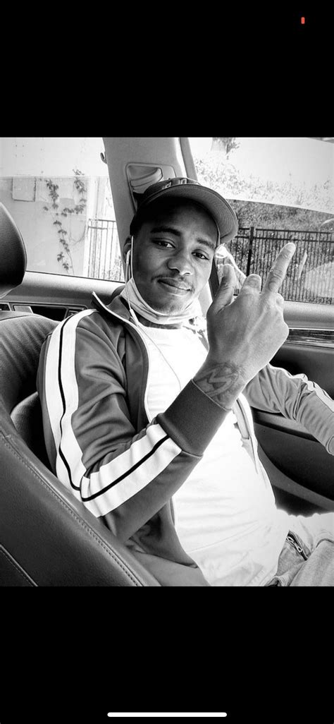 Cha Glizzy 🦢 I Wonder What Was The Super Savage Listening Too Doubt It Was A Love Song R