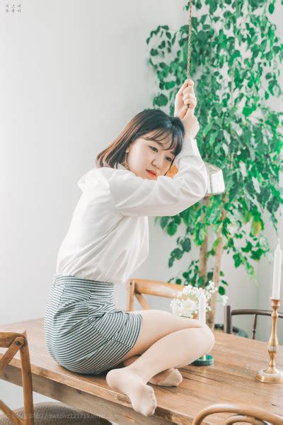 Post [773509062903119872] Upskirt Tumbex
