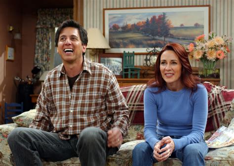 11 Iconic Mother Figures Across Tv History Kvia