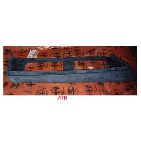 Right Spoiler Gasket