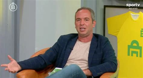 Caio Ribeiro Exalta Atacante Especial Do Futebol Brasileiro