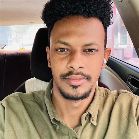 Mohamed Faisal M Faisal 2 • Threads Say More