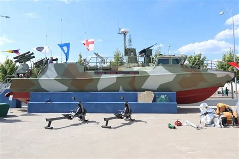 Russia Unveils New Version Of Raptor Class Patrol Boat At Army 2022