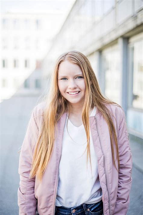 Image Id F9542019 Photographer Maskot Release Coderelease Exists