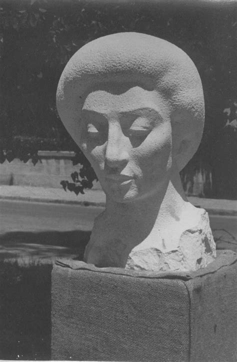 רחל כפרי אשת האמן הפסל מרדכי כפרי