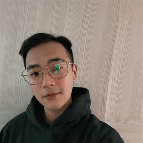 軒緯 0803wei • Threads Say More