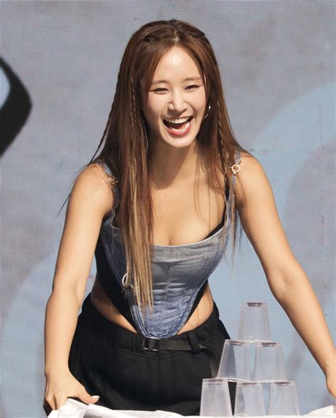 Snsd Yuri 2023 Sesión De Fotos
