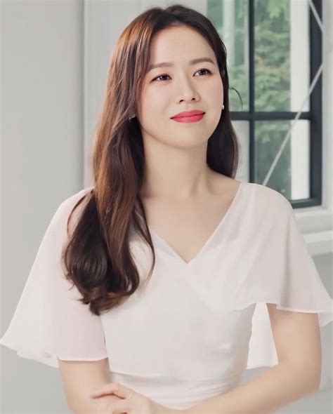 Pin De Flora Lai En Son Ye Jin And Crash Landing On You Belleza