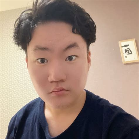 이도경 Ldg0412 • Threads Say More