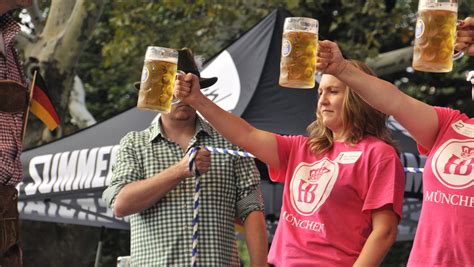 Mukwonago Woman Wins National Beer Stein Holding Competition