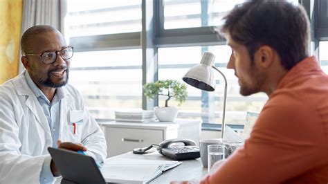 Krebsvorsorge Beim Mann Unsere Sex Kolumnistin Hat Ein Großes Anliegen An Sie Gq Germany