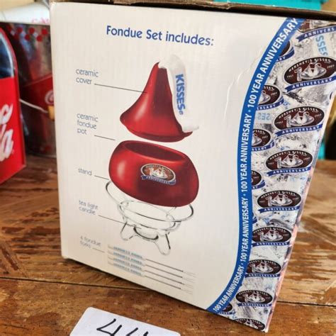 O68 Hersheys Kisses Candy Holder Leftover Treasures