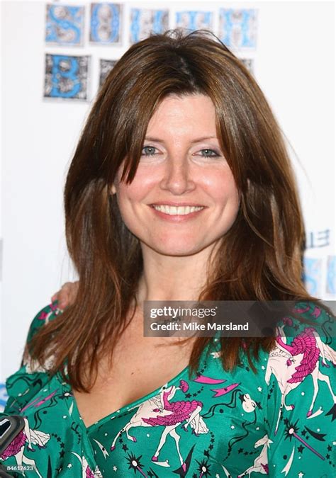 Actress Sharon Horgan With The Comedy Award For Pulling Series 2