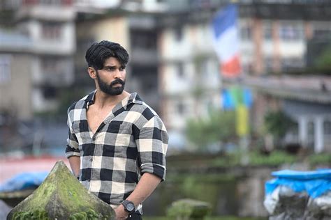 Dhruv Vikram의 보이지 않는 세트에서 Mahaan Will Make You Go Weak In The Knees