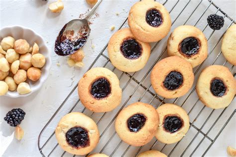 A Guide To Australian Native Nuts Australian Macadamias