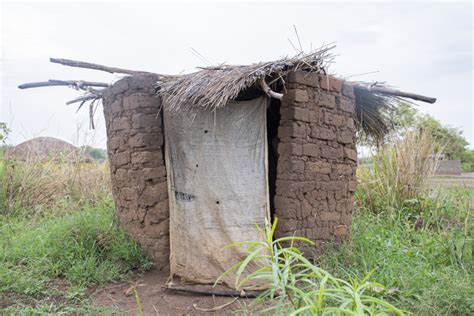 Build Safe Latrines For 100 Rural Families In Gulu Globalgiving