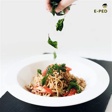 E Ped Eatery สปาเก็ตตี้กระเพราไก่ 😋👍🏼 Eped