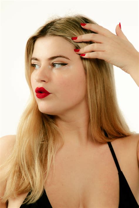 Olivia E Base Models