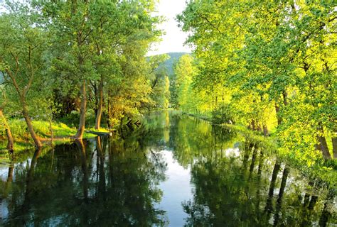 Rijeka Gacka Njen Tok Izvor I Zanimljive činjenice