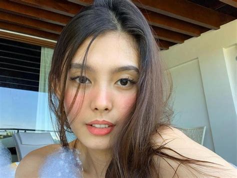 Look Bubble Bath Selfie Ni Analyn Barro Nag Viral Gma Entertainment