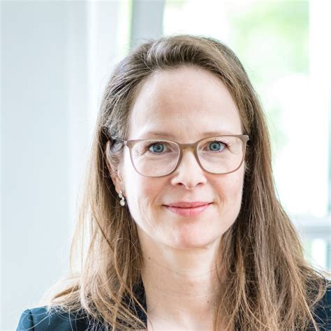 Katharina Schweitzer Linkedin