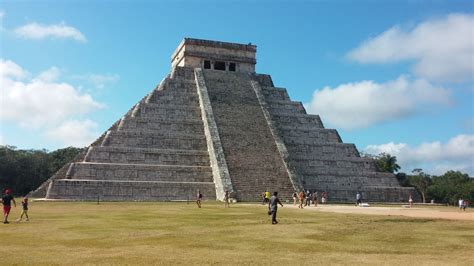 강혜원의 뚜벅뚜벅 라틴아메리카 멕시코⑤ 유카탄의 보물 마야 유적과 세노테