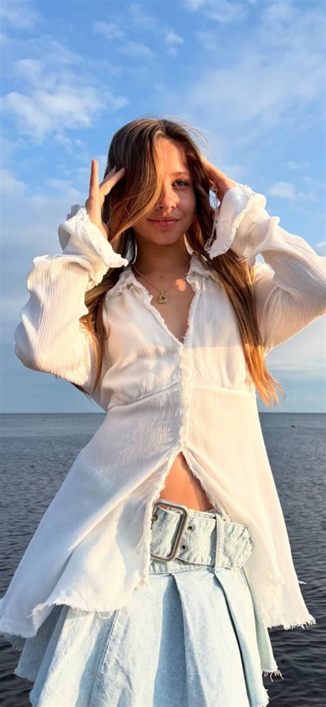 Danielle Friz Danielle Friz Added A New Photo