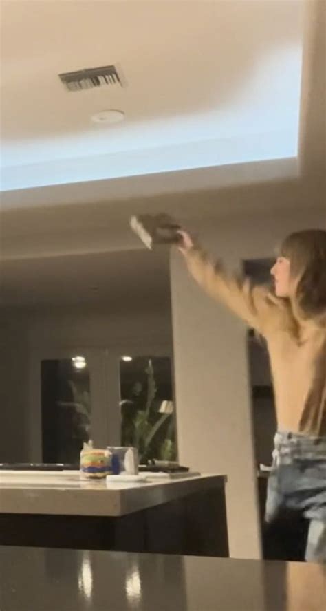 Taylor Swift Surprising Her Dad