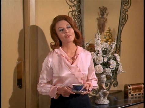 Pictures Of Elaine Devry