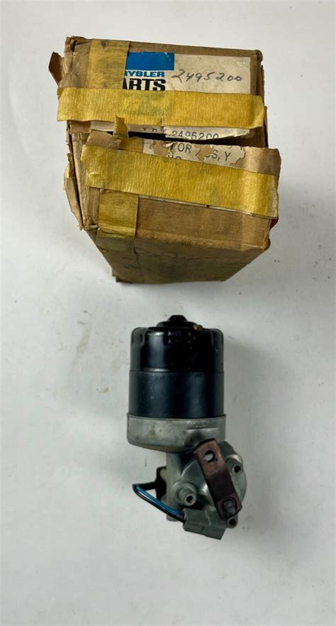 New Old Stock Wiper Motor For 1964 65 B Body Models Mopar 2495200