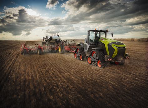 Více Výkonu Ve Všech Ohledech Xerion 12590 A 12650 Od Claas Jako
