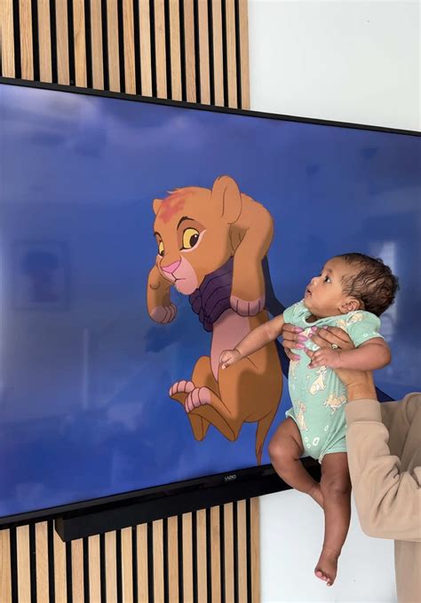 Simba Y Nala Cuando Eran Bebés Simba Bebé Para Pietro Bebé