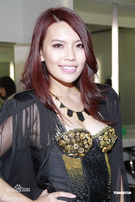 精选王璐瑶精彩图册 万佳直播吧