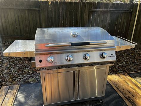 Grilla Grills Primate Review This 4 Burner Gas Grill Converts Into A Griddle Smoked Bbq Source