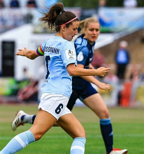 Lisa Kossmann Aus Schalkenmehren Spielt Gegen Bayern München