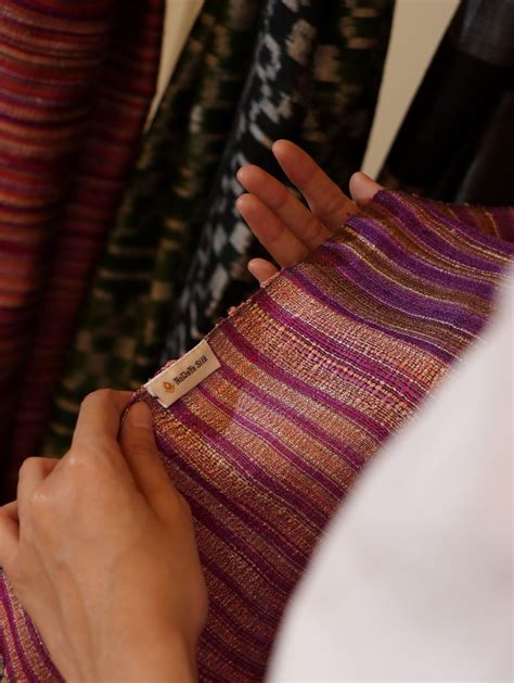 Naraya Silk News