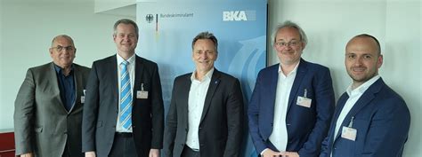 Im Gespräch Mit Bka Präsident Münch International Police Association