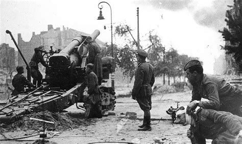 The Battle Of Berlin 1945 Introduction