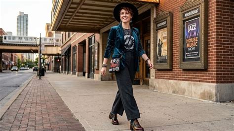 15 Chicago Musical Aesthetic Outfits Stylish Looks For Music Lovers