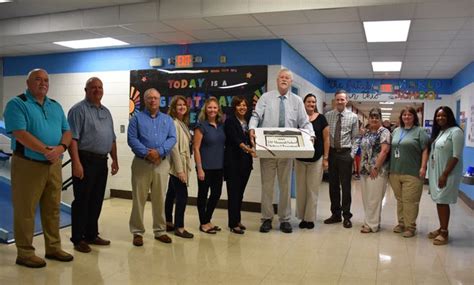 Reward Schools In Dickson County 2022