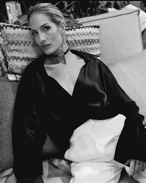 Giulia Borges Borgesgiulia • Instagram Photos And Videos