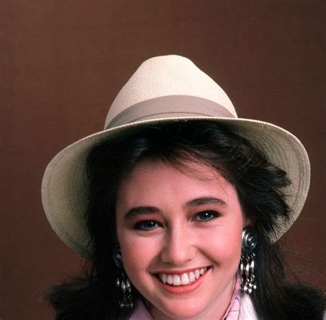 22 Gorgeous Portraits Of A Young Shannen Doherty In The 1980s ~ Vintage