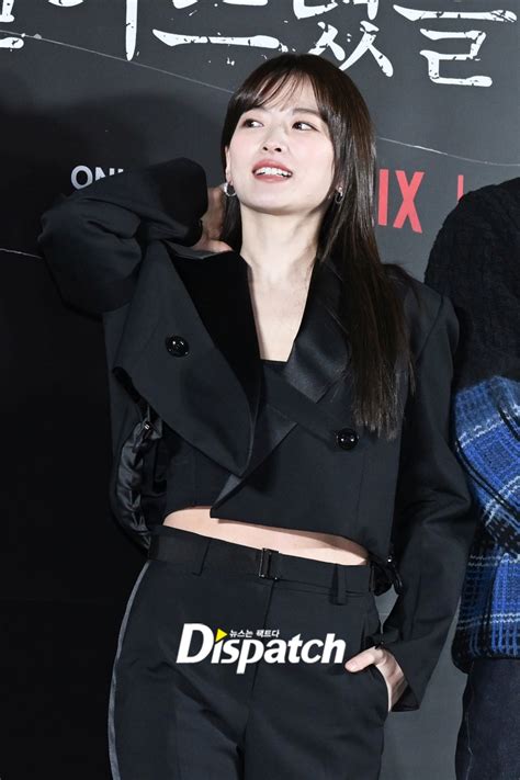 현장포토 손만 들었을 뿐인데천우희 깜짝 복근노출 디스패치 뉴스는 팩트다